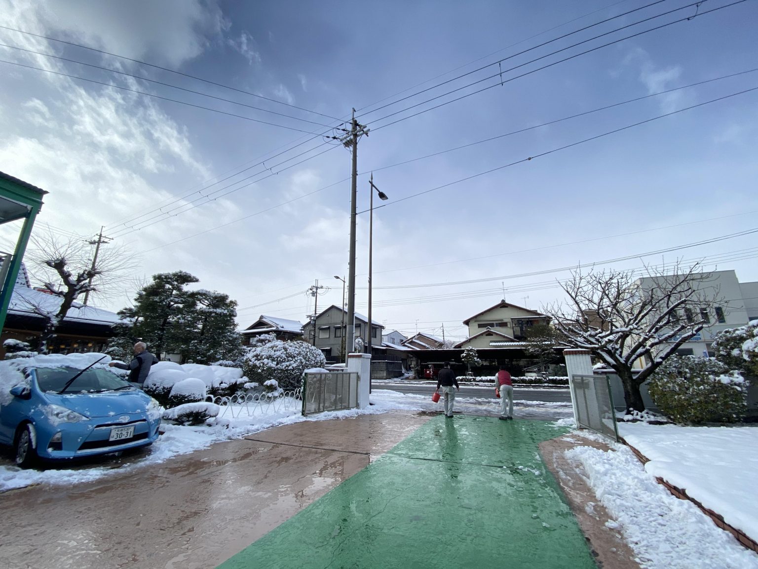 除雪作業 | 京都市南区の薄板大型製缶板金、設備ライン向け乾燥機の製作 - 株式会社タナカテック
